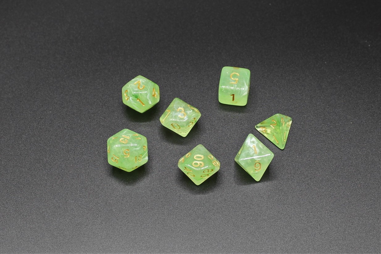 Golden Pear dice set – Adventure Dice
